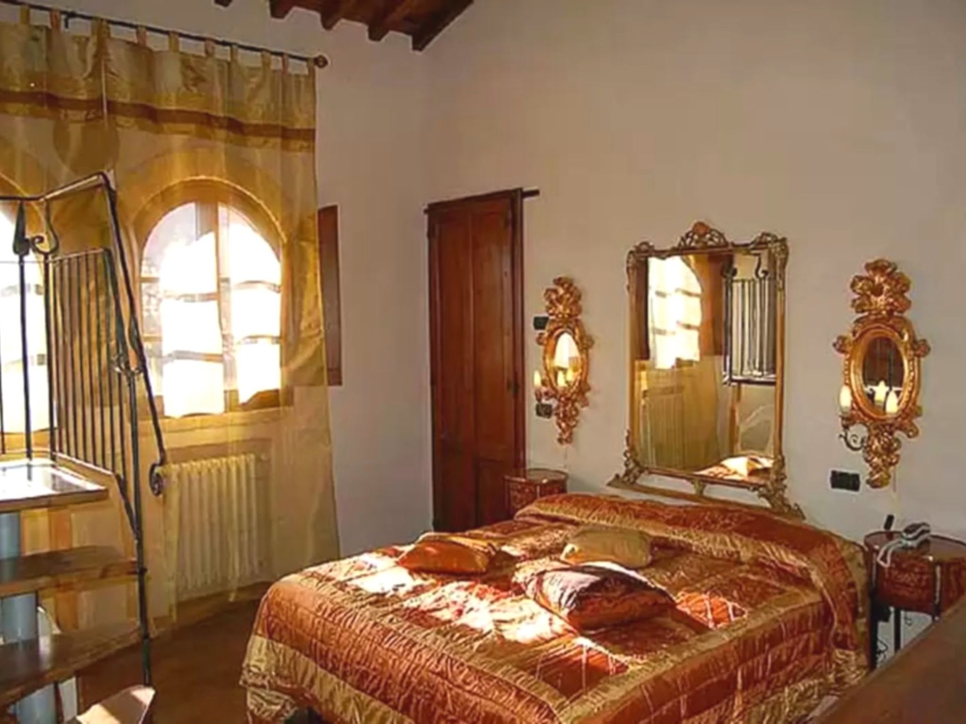 Monastery Guest House: Vacation Rental that sleeps 27 people in 10 ...